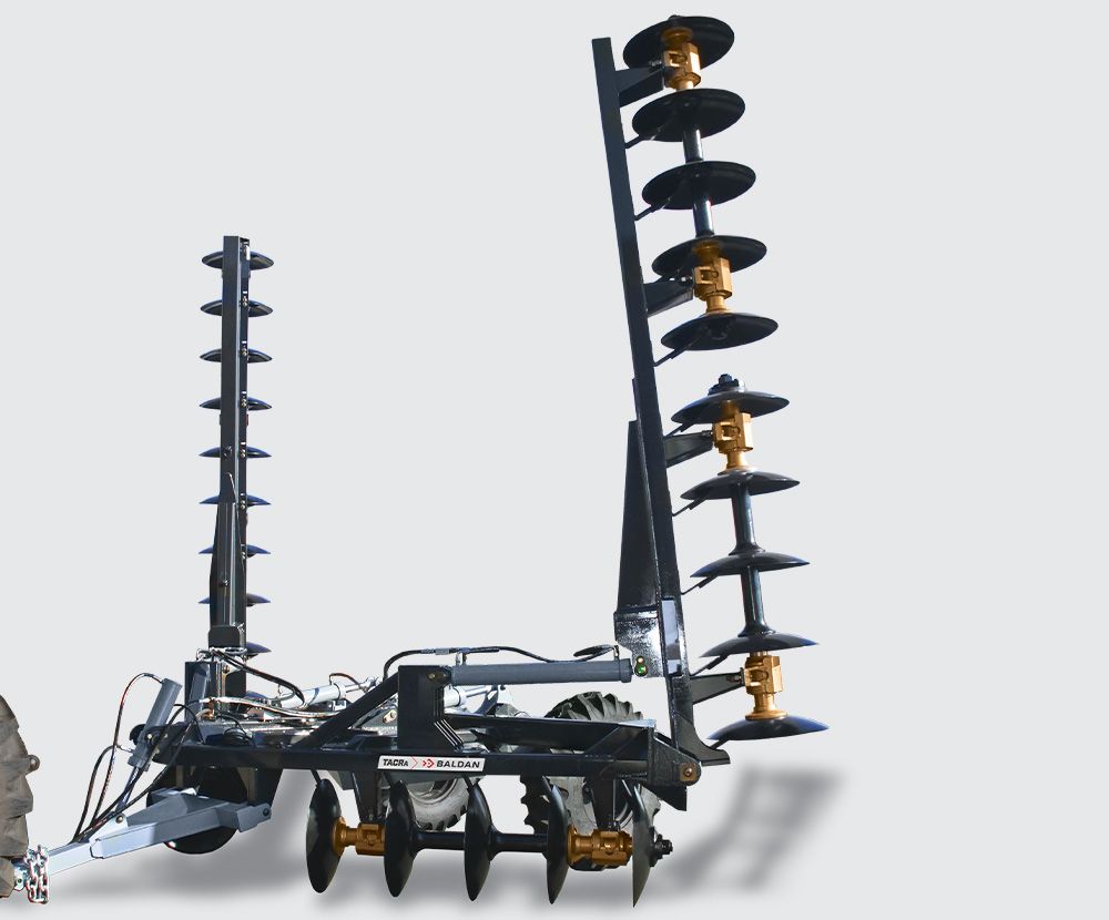 TACR-A - Remote Control Terracing Plough Articulated - Baldan Máquinas ...